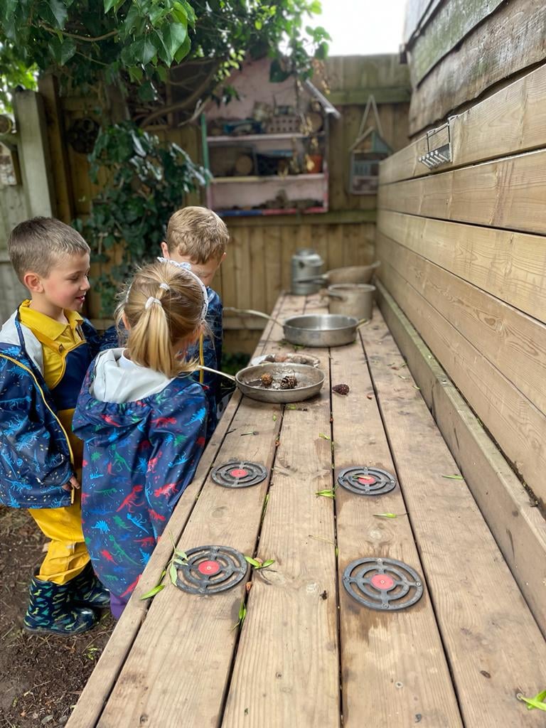 Forest School VS Outdoor Learning